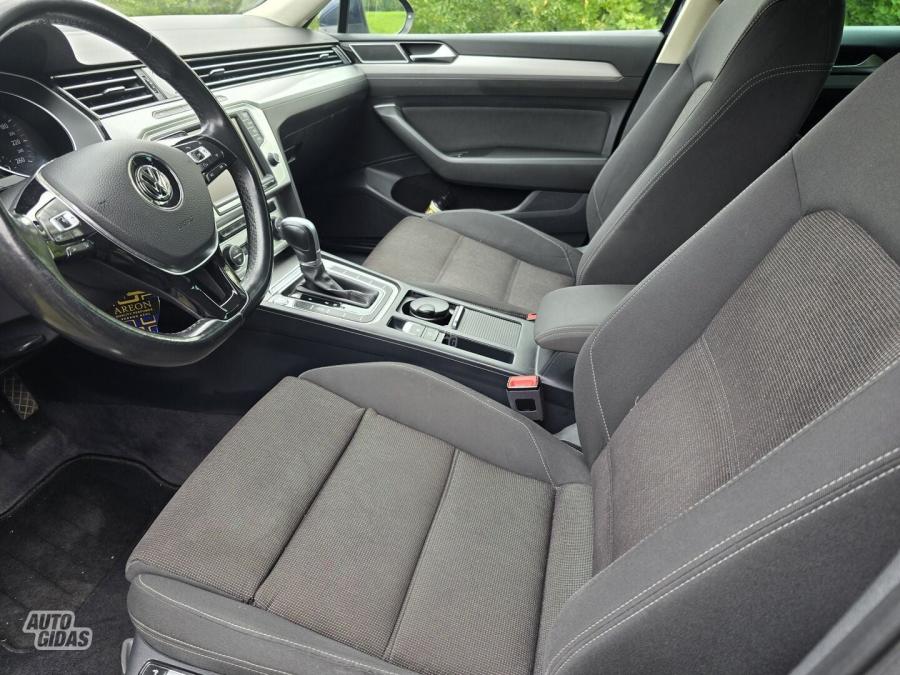 Zils Volkswagen Passat 2015 Kauņa, ar dzinēja tilpumu 1.60 L un nobraukumu 303 tūkst. km par 7300 €, foto 14 vietnē AUTOMOTO.COM.LV