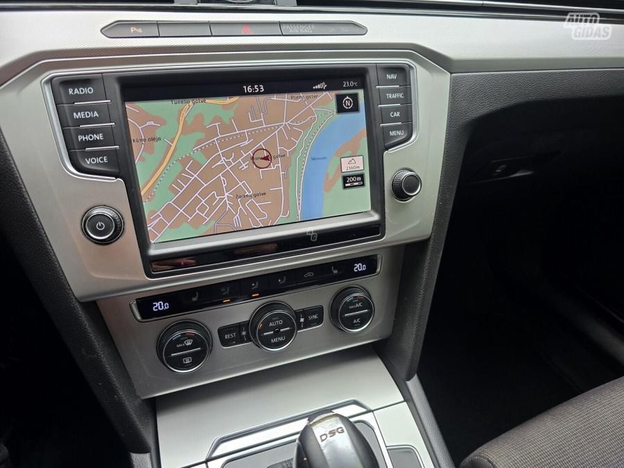 Zils Volkswagen Passat 2015 Kauņa, ar dzinēja tilpumu 1.60 L un nobraukumu 303 tūkst. km par 7300 €, foto 20 vietnē AUTOMOTO.COM.LV