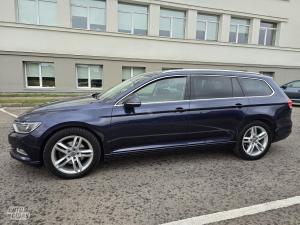 Blue Volkswagen Passat 2015 in Kaunas, with an engine capacity of 1.60 L and mileage of 303 thousand km for 7100 €, photo 4 on AUTOMOTO.COM.LV