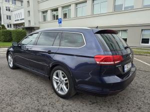Blue Volkswagen Passat 2015 in Kaunas, with an engine capacity of 1.60 L and mileage of 303 thousand km for 7100 €, photo 6 on AUTOMOTO.COM.LV