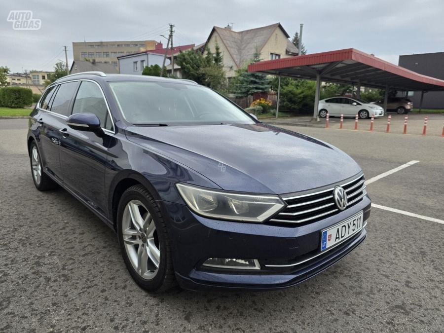 Blue Volkswagen Passat 2015 in Kaunas, with an engine capacity of 1.60 L and mileage of 303 thousand km for 7100 €, photo 12 on AUTOMOTO.COM.LV