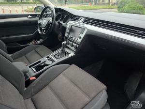 Blue Volkswagen Passat 2015 in Kaunas, with an engine capacity of 1.60 L and mileage of 303 thousand km for 7100 €, photo 16 on AUTOMOTO.COM.LV
