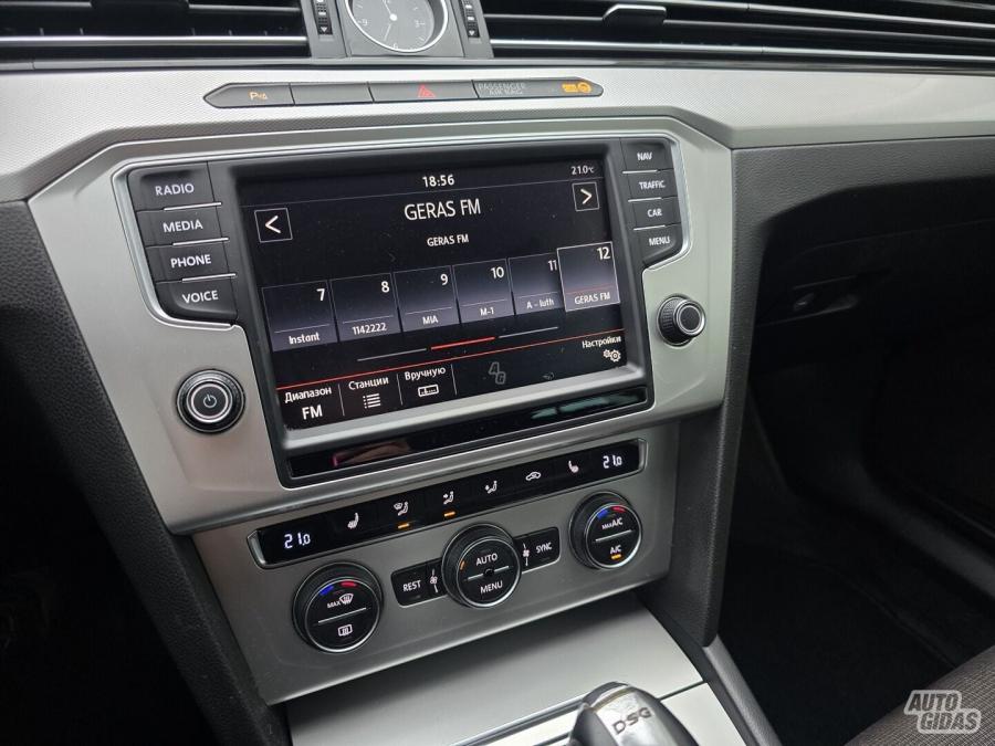 Blue Volkswagen Passat 2015 in Kaunas, with an engine capacity of 1.60 L and mileage of 303 thousand km for 7100 €, photo 18 on AUTOMOTO.COM.LV
