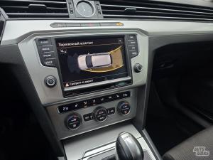 Blue Volkswagen Passat 2015 in Kaunas, with an engine capacity of 1.60 L and mileage of 303 thousand km for 7100 €, photo 20 on AUTOMOTO.COM.LV