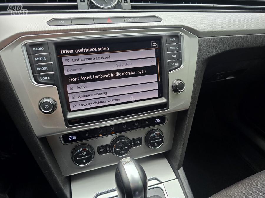 Blue Volkswagen Passat 2015 in Kaunas, with an engine capacity of 1.60 L and mileage of 303 thousand km for 7100 €, photo 21 on AUTOMOTO.COM.LV