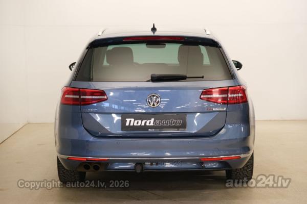 Zils Volkswagen Passat 2015 Tallina, ar dzinēja tilpumu 1.80 L un nobraukumu 218 tūkst. km par 10900 €, foto 4 vietnē AUTOMOTO.COM.LV