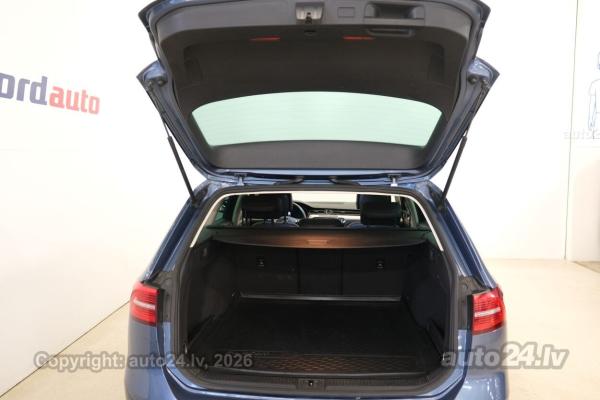 Zils Volkswagen Passat 2015 Tallina, ar dzinēja tilpumu 1.80 L un nobraukumu 218 tūkst. km par 10900 €, foto 10 vietnē AUTOMOTO.COM.LV