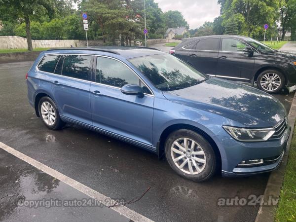 Blue Volkswagen Passat 2015 in Tallinn, with an engine capacity of 1.40 L and mileage of 136 thousand km for 9600 €, photo 3 on AUTOMOTO.COM.LV