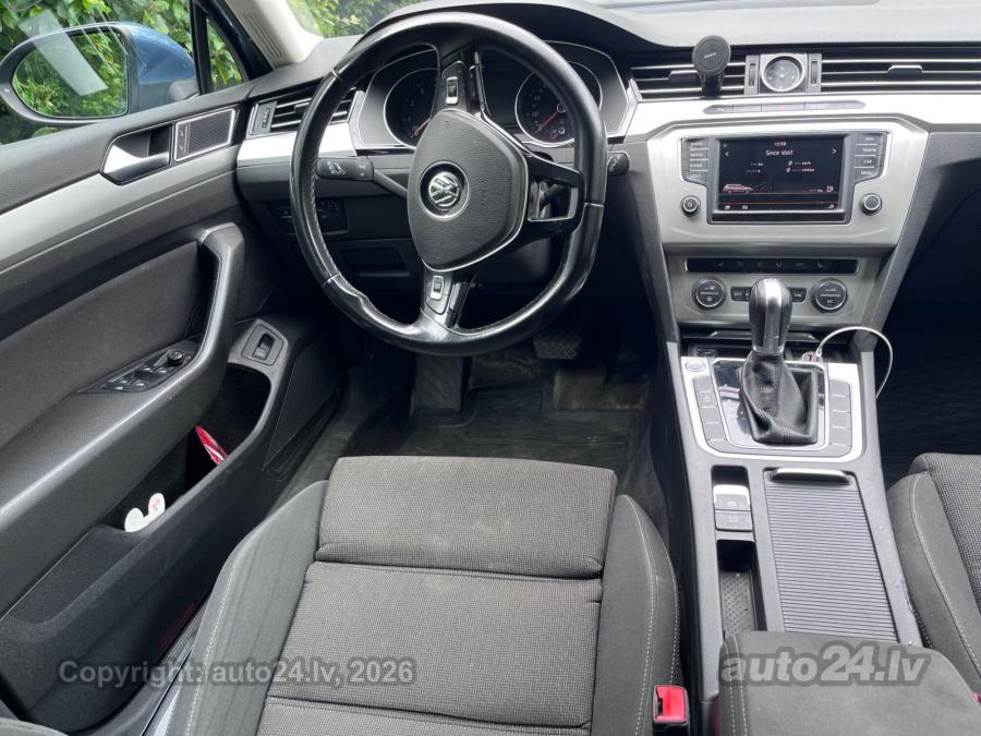 Zils Volkswagen Passat 2015 Tallina, ar dzinēja tilpumu 1.40 L un nobraukumu 136 tūkst. km par 9600 €, foto 9 vietnē AUTOMOTO.COM.LV