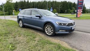 Zils Volkswagen Passat 2015 Narva, ar dzinēja tilpumu 2.00 L un nobraukumu 182 tūkst. km par 13000 €, foto 11 vietnē AUTOMOTO.COM.LV