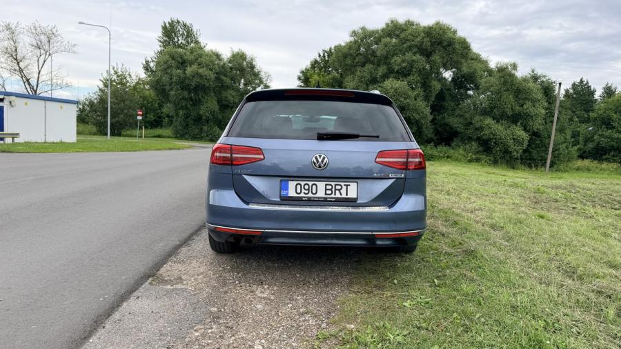 Zils Volkswagen Passat 2015 Narva, ar dzinēja tilpumu 2.00 L un nobraukumu 182 tūkst. km par 13000 €, foto 13 vietnē AUTOMOTO.COM.LV