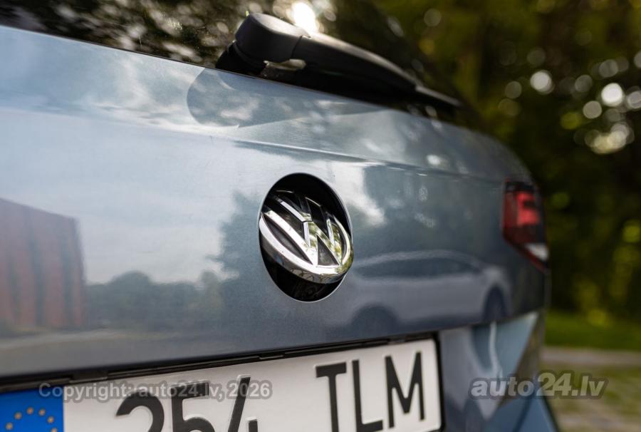 Zils Volkswagen Passat 2015 Tallina, ar dzinēja tilpumu 1.40 L un nobraukumu 136 tūkst. km par 10500 €, foto 9 vietnē AUTOMOTO.COM.LV