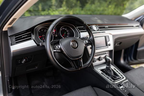 Blue Volkswagen Passat 2015 in Tallinn, with an engine capacity of 1.40 L and mileage of 136 thousand km for 10500 €, photo 10 on AUTOMOTO.COM.LV