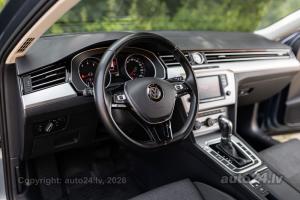Zils Volkswagen Passat 2015 Tallina, ar dzinēja tilpumu 1.40 L un nobraukumu 136 tūkst. km par 10500 €, foto 11 vietnē AUTOMOTO.COM.LV