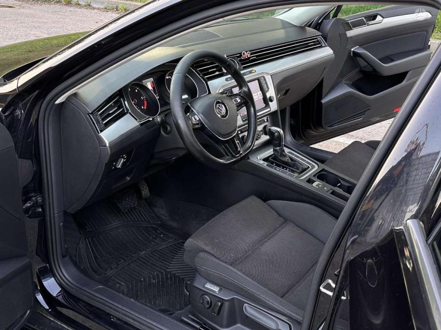 Zils Volkswagen Passat 2015 Jonava, ar dzinēja tilpumu 1.97 L un nobraukumu 298 tūkst. km par 7650 €, foto 18 vietnē AUTOMOTO.COM.LV