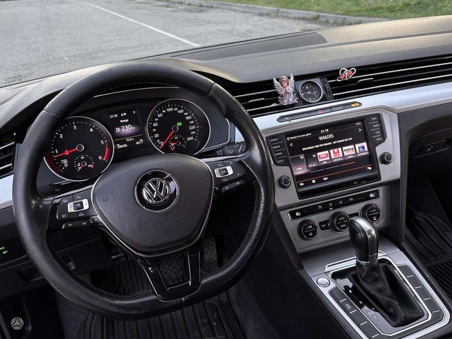Zils Volkswagen Passat 2015 Jonava, ar dzinēja tilpumu 1.97 L un nobraukumu 298 tūkst. km par 7650 €, foto 19 vietnē AUTOMOTO.COM.LV
