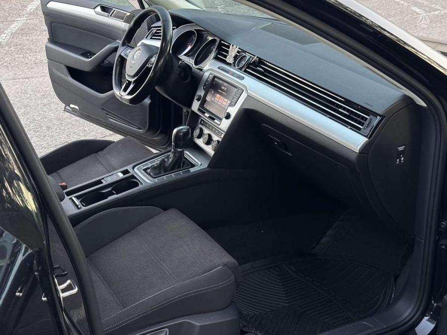 Zils Volkswagen Passat 2015 Jonava, ar dzinēja tilpumu 1.97 L un nobraukumu 298 tūkst. km par 7650 €, foto 29 vietnē AUTOMOTO.COM.LV