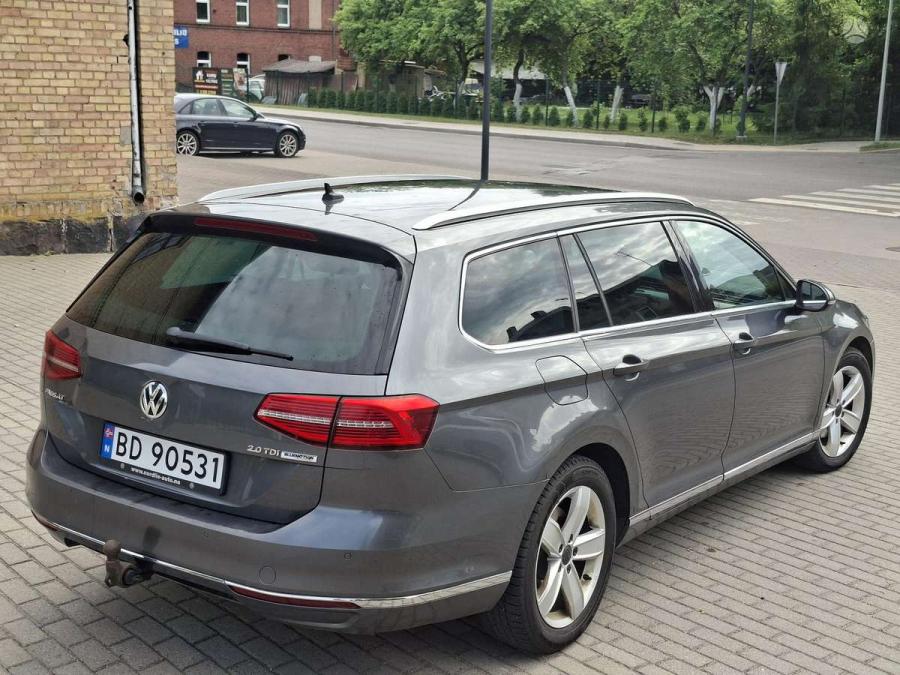 Blue Volkswagen Passat 2015 in Silute, with an engine capacity of 1.97 L and mileage of 380 thousand km for 5700 €, photo 9 on AUTOMOTO.COM.LV
