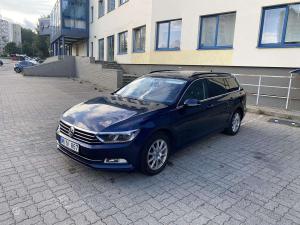 Blue Volkswagen Passat 2015 in Vilnius, with an engine capacity of 1.60 L and mileage of 337 thousand km for 6600 €, photo  on AUTOMOTO.COM.LV