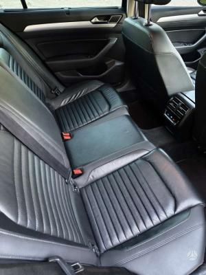 Blue Volkswagen Passat 2015 in Vilnius, with an engine capacity of 1.60 L and mileage of 320 thousand km for 7300 €, photo 13 on AUTOMOTO.COM.LV
