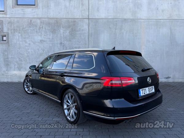 Blue Volkswagen Passat 2015 in Tallinn, with an engine capacity of 2.00 L and mileage of 260 thousand km for 12800 €, photo 5 on AUTOMOTO.COM.LV