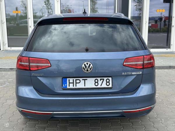 Blue Volkswagen Passat 2015 in Vilnius, with an engine capacity of 1.97 L and mileage of 270 thousand km for 9400 €, photo 6 on AUTOMOTO.COM.LV