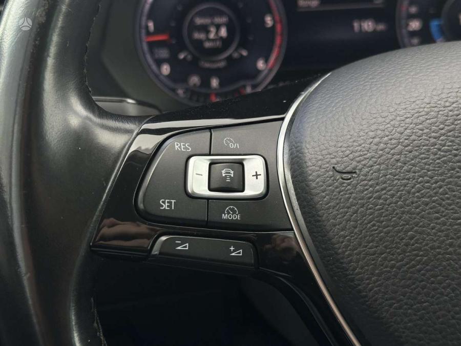 Zils Volkswagen Passat 2015 Viļņa, ar dzinēja tilpumu 1.97 L un nobraukumu 270 tūkst. km par 9400 €, foto 17 vietnē AUTOMOTO.COM.LV