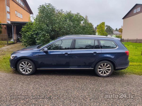 Blue Volkswagen Passat 2015 in Tallinn, with an engine capacity of 2.00 L and mileage of 273 thousand km for 12000 €, photo 5 on AUTOMOTO.COM.LV