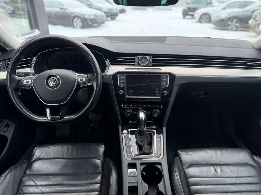 Zils Volkswagen Passat 2016 Rīga, ar dzinēja tilpumu 1.97 L un nobraukumu 271 tūkst. km par 10200 €, foto 21 vietnē AUTOMOTO.COM.LV