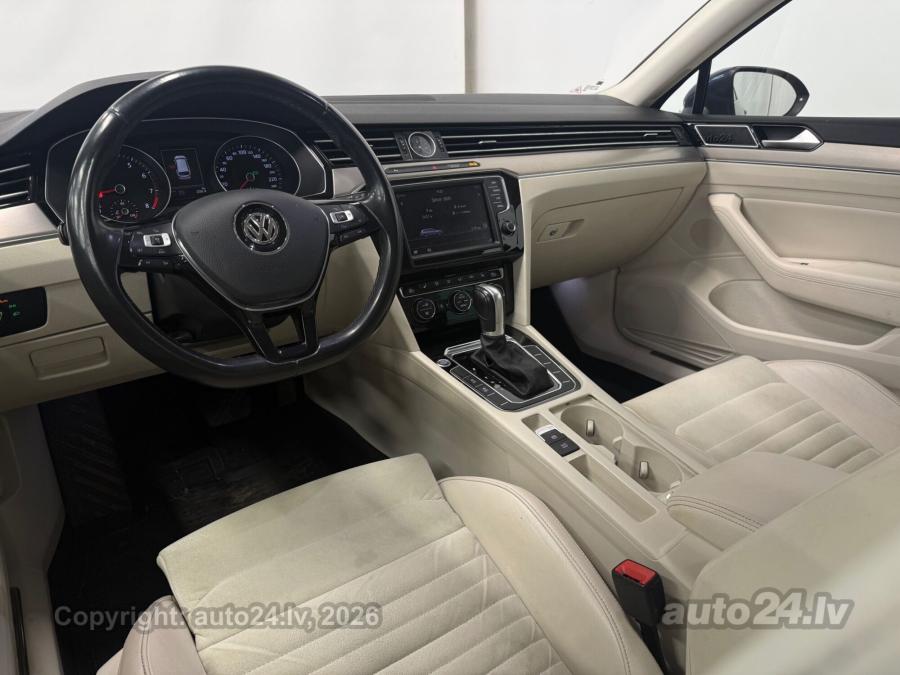 Zils Volkswagen Passat 2016 Tallina, ar dzinēja tilpumu 1.80 L un nobraukumu 152 tūkst. km par 14000 €, foto 4 vietnē AUTOMOTO.COM.LV