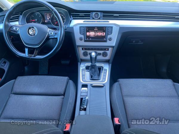Zils Volkswagen Passat 2016 Tallina, ar dzinēja tilpumu 2.00 L un nobraukumu 305 tūkst. km par 9150 €, foto 10 vietnē AUTOMOTO.COM.LV