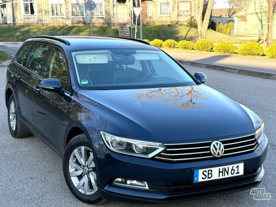 Blue Volkswagen Passat 2016 in Kaunas, with an engine capacity of 2.00 L and mileage of 266 thousand km for 6800 €, photo 5 on AUTOMOTO.COM.LV