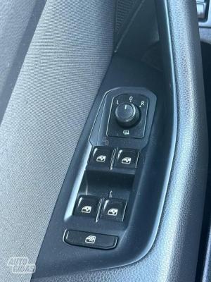 Blue Volkswagen Passat 2016 in Kaunas, with an engine capacity of 2.00 L and mileage of 266 thousand km for 6800 €, photo 29 on AUTOMOTO.COM.LV