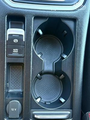 Blue Volkswagen Passat 2016 in Kaunas, with an engine capacity of 2.00 L and mileage of 266 thousand km for 6800 €, photo 31 on AUTOMOTO.COM.LV