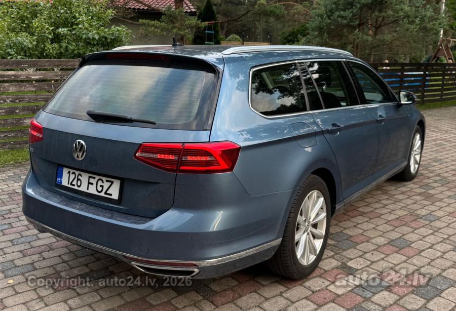 Blue Volkswagen Passat 2016 in Tallinn, with an engine capacity of 1.40 L and mileage of 129 thousand km for 15000 €, photo 4 on AUTOMOTO.COM.LV