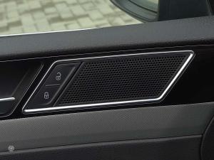 Blue Volkswagen Passat 2016 in Kaunas, with an engine capacity of 1.60 L and mileage of 300 thousand km for 7999 €, photo 8 on AUTOMOTO.COM.LV