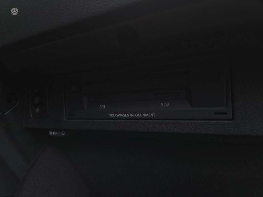 Blue Volkswagen Passat 2016 in Kaunas, with an engine capacity of 1.60 L and mileage of 300 thousand km for 7999 €, photo 18 on AUTOMOTO.COM.LV