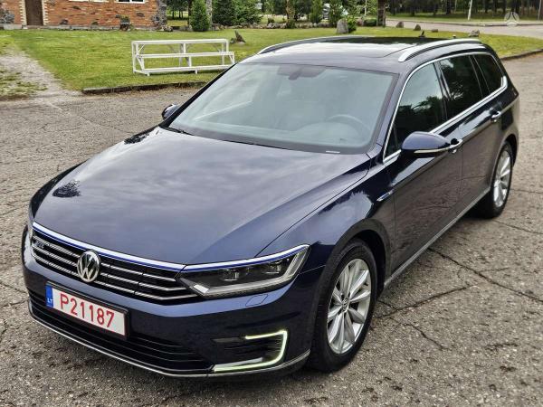 Zils Volkswagen Passat 2016 Alīta, ar dzinēja tilpumu 1.40 L un nobraukumu 205 tūkst. km par 10699 €, foto 2 vietnē AUTOMOTO.COM.LV