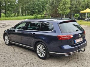 Blue Volkswagen Passat 2016 in Alytus, with an engine capacity of 1.40 L and mileage of 205 thousand km for 10699 €, photo 5 on AUTOMOTO.COM.LV