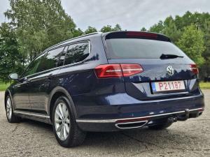 Blue Volkswagen Passat 2016 in Alytus, with an engine capacity of 1.40 L and mileage of 205 thousand km for 10699 €, photo 6 on AUTOMOTO.COM.LV