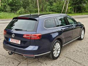 Blue Volkswagen Passat 2016 in Alytus, with an engine capacity of 1.40 L and mileage of 205 thousand km for 10699 €, photo 7 on AUTOMOTO.COM.LV