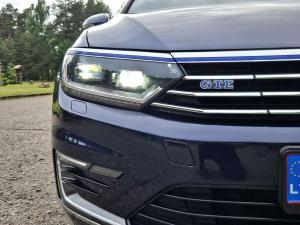 Blue Volkswagen Passat 2016 in Alytus, with an engine capacity of 1.40 L and mileage of 205 thousand km for 10699 €, photo 10 on AUTOMOTO.COM.LV