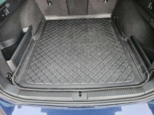 Blue Volkswagen Passat 2016 in Alytus, with an engine capacity of 1.40 L and mileage of 205 thousand km for 10699 €, photo 12 on AUTOMOTO.COM.LV