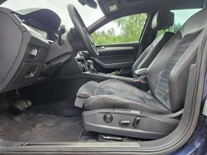 Blue Volkswagen Passat 2016 in Alytus, with an engine capacity of 1.40 L and mileage of 205 thousand km for 10699 €, photo 23 on AUTOMOTO.COM.LV