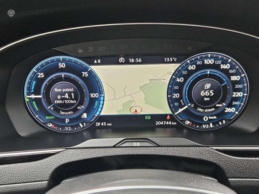 Blue Volkswagen Passat 2016 in Alytus, with an engine capacity of 1.40 L and mileage of 205 thousand km for 10699 €, photo 32 on AUTOMOTO.COM.LV