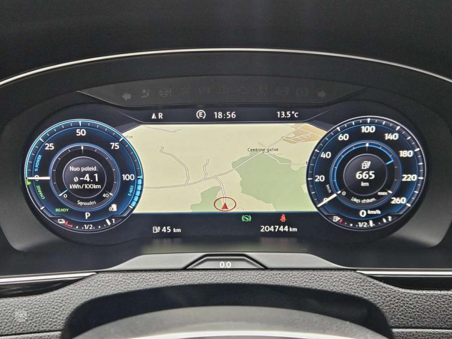 Blue Volkswagen Passat 2016 in Alytus, with an engine capacity of 1.40 L and mileage of 205 thousand km for 10699 €, photo 33 on AUTOMOTO.COM.LV