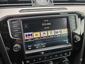 Blue Volkswagen Passat 2016 in Alytus, with an engine capacity of 1.40 L and mileage of 205 thousand km for 10699 €, photo 44 on AUTOMOTO.COM.LV