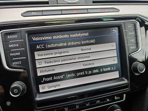 Blue Volkswagen Passat 2016 in Alytus, with an engine capacity of 1.40 L and mileage of 205 thousand km for 10699 €, photo 47 on AUTOMOTO.COM.LV