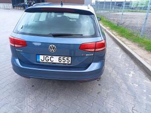Blue Volkswagen Passat 2016 in Vilnius, with an engine capacity of 1.60 L and mileage of 283 thousand km for 6400 €, photo 3 on AUTOMOTO.COM.LV