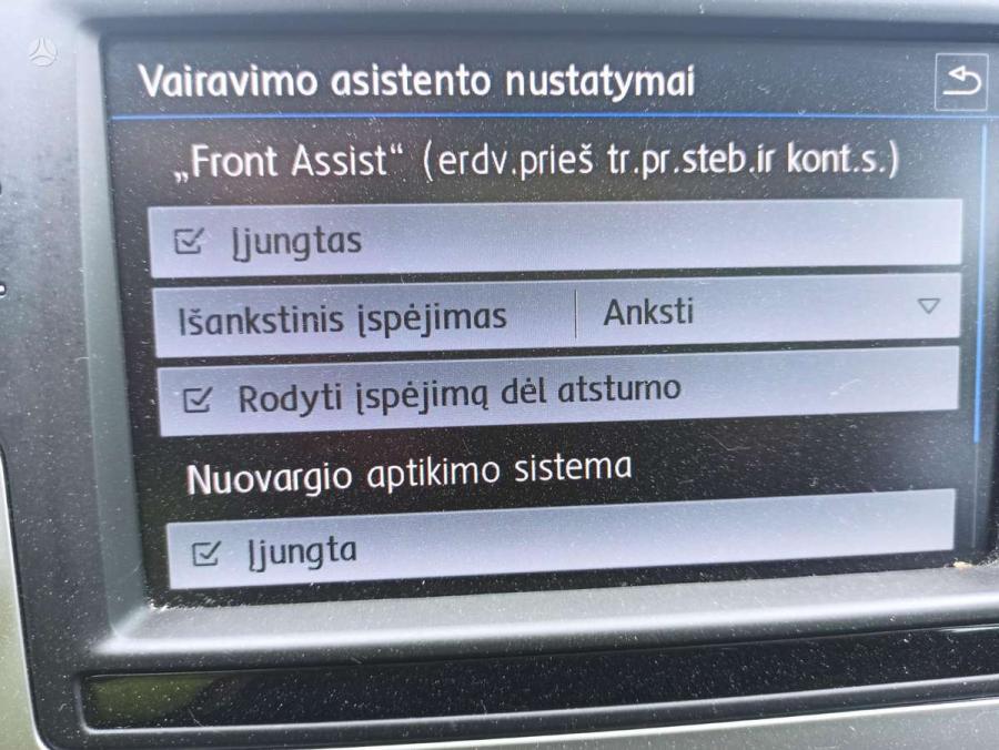 Blue Volkswagen Passat 2016 in Vilnius, with an engine capacity of 1.60 L and mileage of 283 thousand km for 6400 €, photo 12 on AUTOMOTO.COM.LV